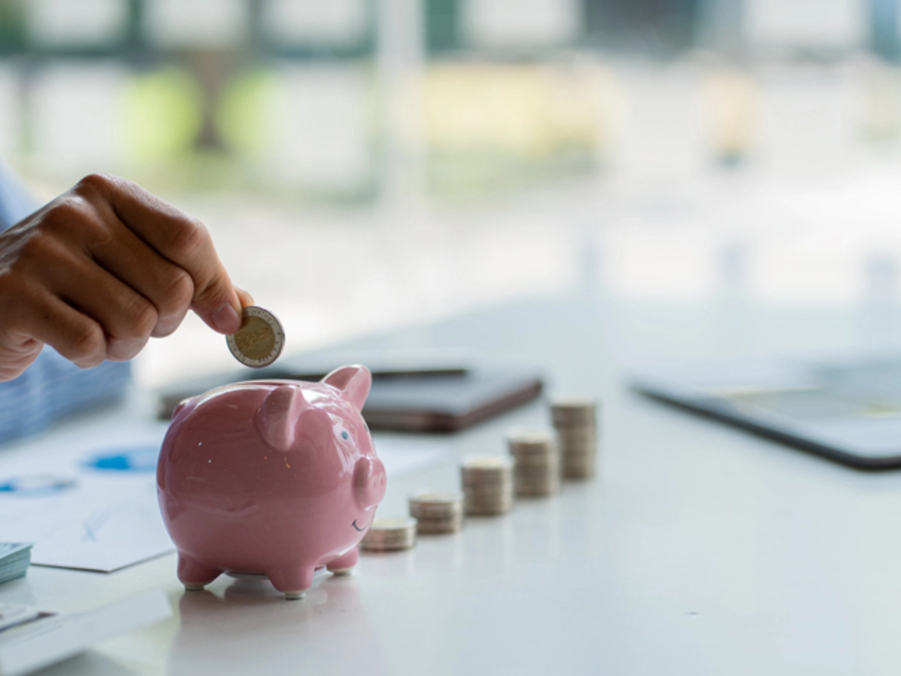 Weltspartag 2025: Wie spare ich Geld? Tipps für einfaches Sparen ...